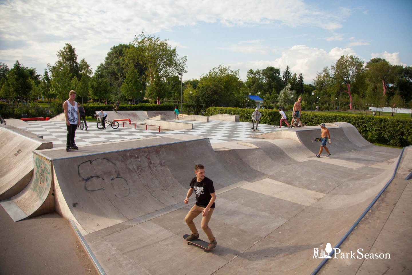 Unusual outdoor skateparks | MegaBonus